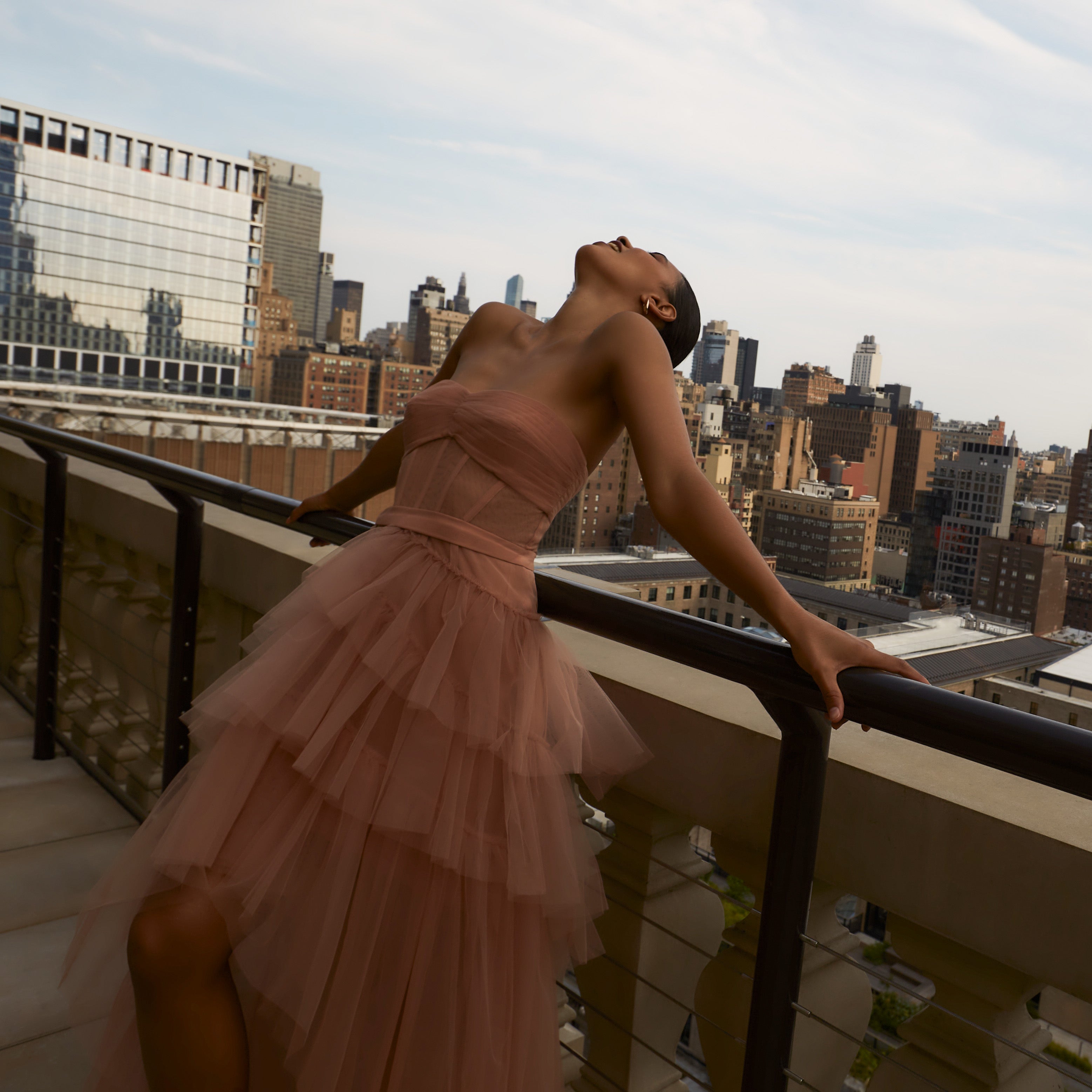 Women’s Dresses, Gowns and Designer Clothing | BCBG – BCBGMAXAZRIA